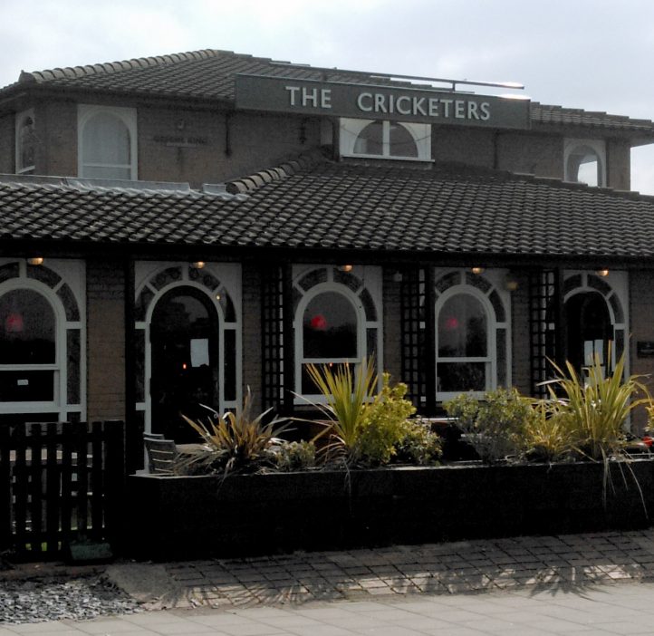 Night Out in Milton Keynes - Best Bars, Clubs & Pubs | The Almere